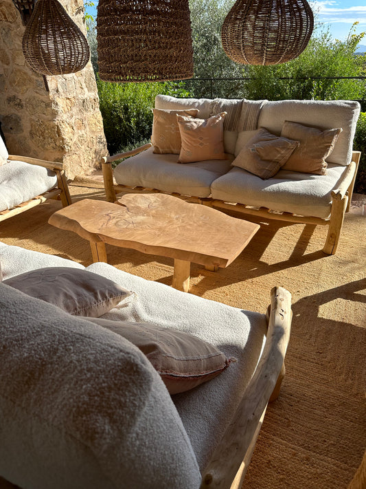 COFFEE TABLES – Hidden Gems design